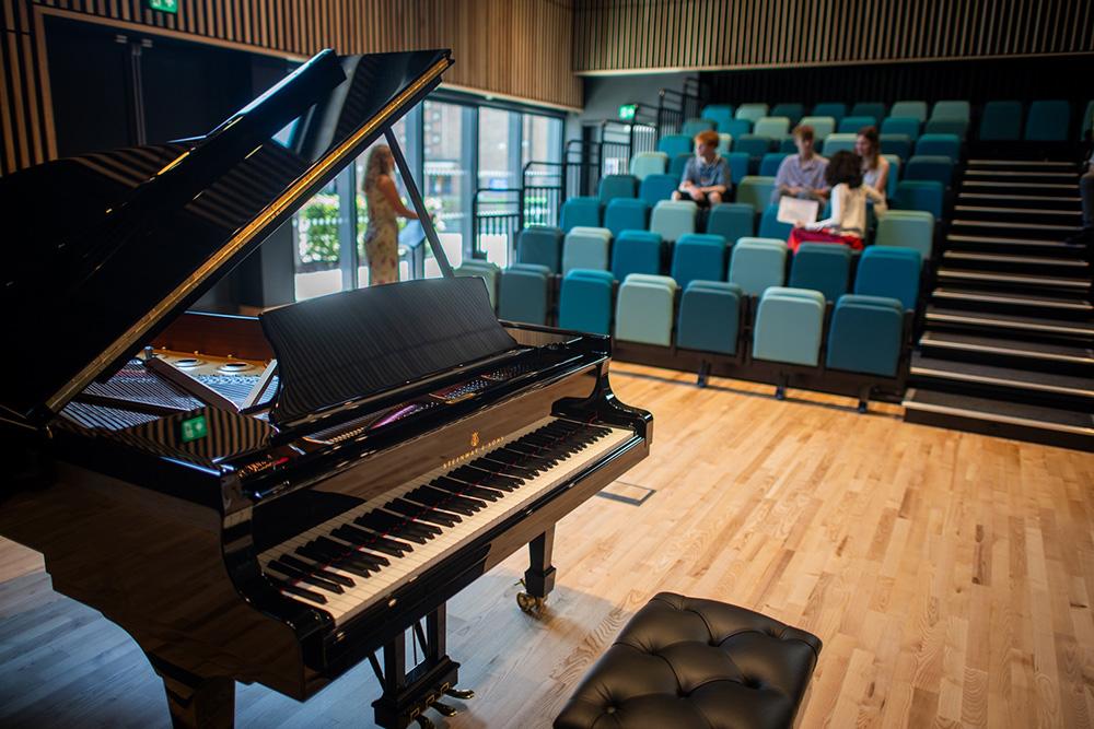 Russell Music Centre: Peter Symonds College